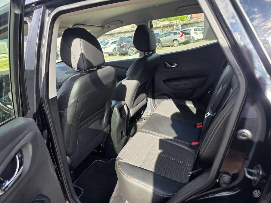 Melns Renault Kadjar 2016 Tauragė, ar dzinēja tilpumu 1.20 L un nobraukumu 150 tūkst. km par 7000 €, foto 17 vietnē AUTOMOTO.COM.LV