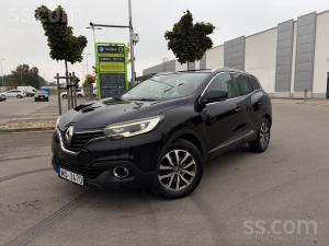 Black Renault Kadjar 2016 in Riga, with an engine capacity of 1.50 L and mileage of 290 thousand km for 6490 €, photo 1 on AUTOMOTO.COM.LV