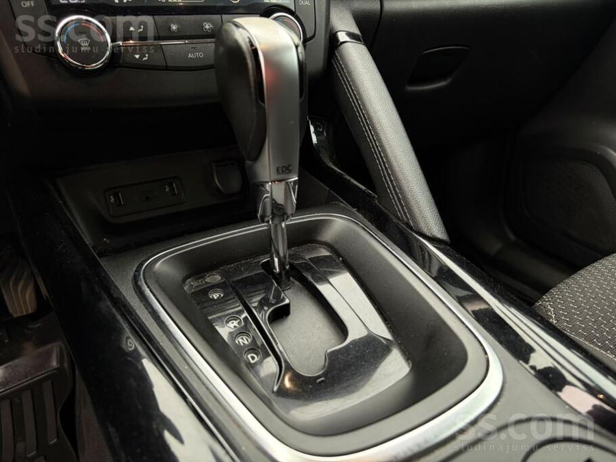 Черный Рено Kadjar 2016 в Рига, объемом двигателя 1.50 л и пробегом 290 тыс. км за 6490 €, фото 12 на AUTOMOTO.COM.LV