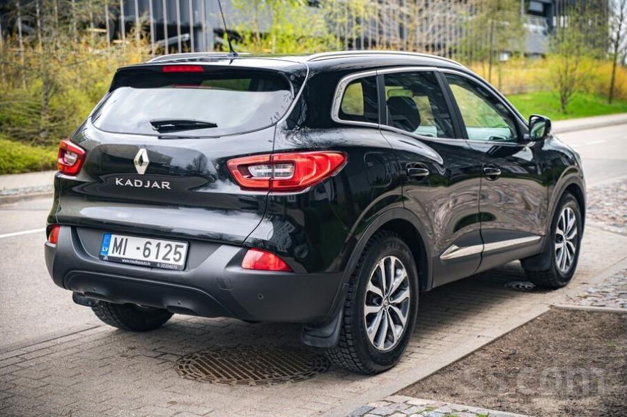 Melns Renault Kadjar 2017 Rīga, ar dzinēja tilpumu 1.60 L un nobraukumu 0 tūkst. km par 11000 €, foto 4 vietnē AUTOMOTO.COM.LV