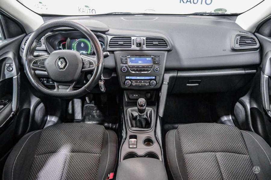 Black Renault Kadjar 2017 in Kaunas, with an engine capacity of 1.20 L and mileage of 138 thousand km for 9990 €, photo 7 on AUTOMOTO.COM.LV