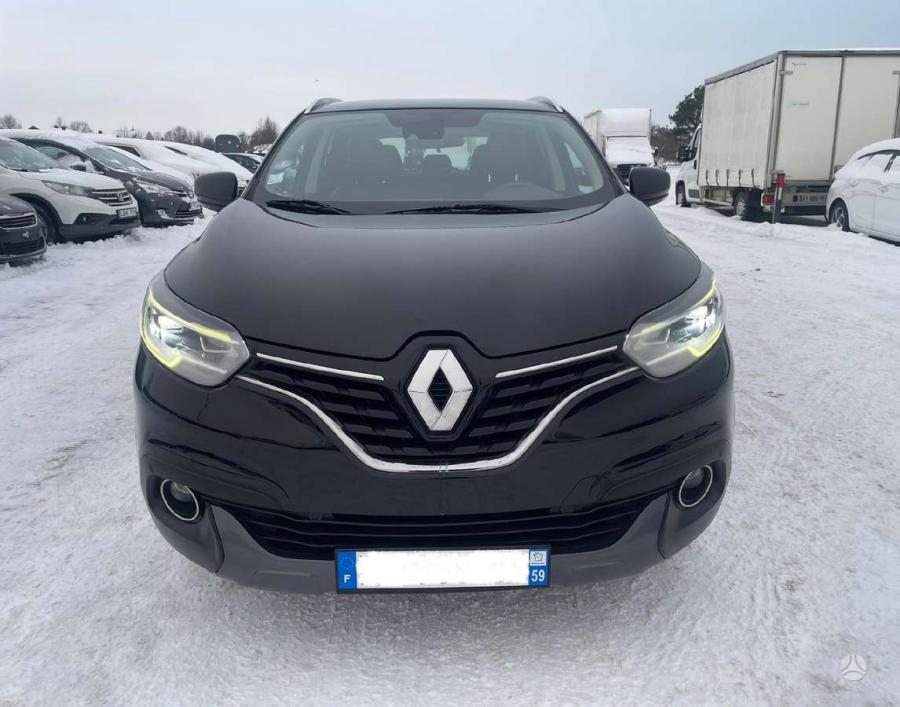 Black Renault Kadjar 2017 in Taurage, with an engine capacity of 1.20 L and mileage of 155 thousand km for 8300 €, photo 5 on AUTOMOTO.COM.LV