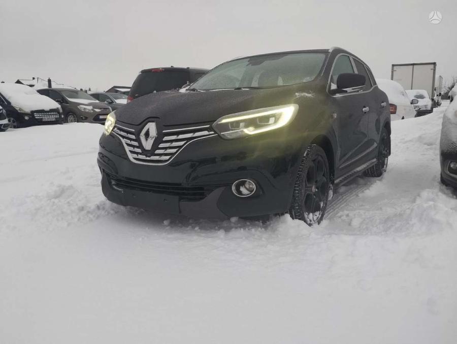 Black Renault Kadjar 2017 in Taurage, with an engine capacity of 1.20 L and mileage of 136 thousand km for 8600 €, photo 1 on AUTOMOTO.COM.LV