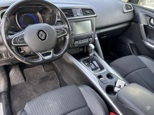Black Renault Kadjar 2017 in Taurage, with an engine capacity of 1.20 L and mileage of 125 thousand km for 7750 €, photo 11 on AUTOMOTO.COM.LV