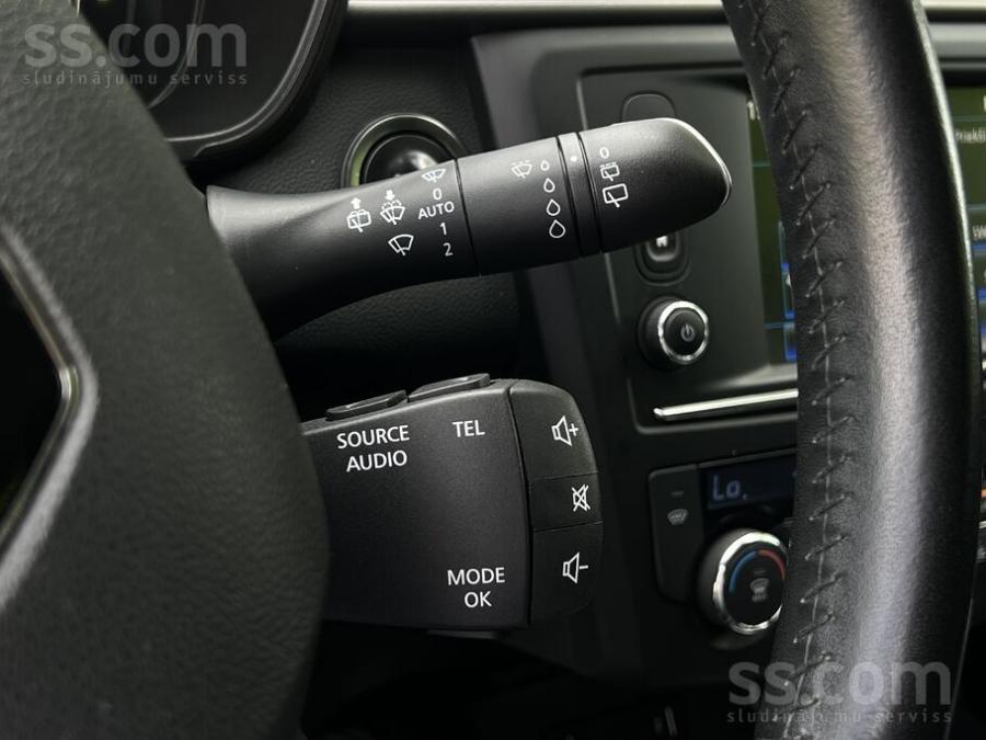 Black Renault Kadjar 2017 in Cesis, with an engine capacity of 1.20 L and mileage of 185 thousand km for 8700 €, photo 16 on AUTOMOTO.COM.LV