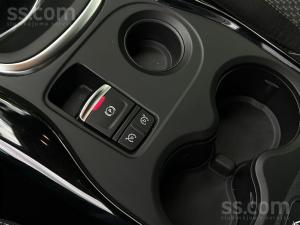 Black Renault Kadjar 2017 in Cesis, with an engine capacity of 1.20 L and mileage of 185 thousand km for 8700 €, photo 20 on AUTOMOTO.COM.LV
