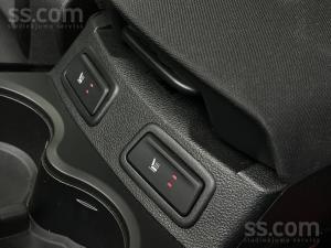 Black Renault Kadjar 2017 in Cesis, with an engine capacity of 1.20 L and mileage of 185 thousand km for 8700 €, photo 22 on AUTOMOTO.COM.LV