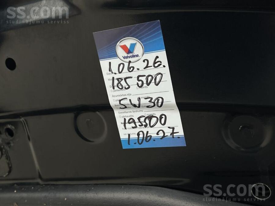 Black Renault Kadjar 2017 in Cesis, with an engine capacity of 1.20 L and mileage of 185 thousand km for 8700 €, photo 26 on AUTOMOTO.COM.LV