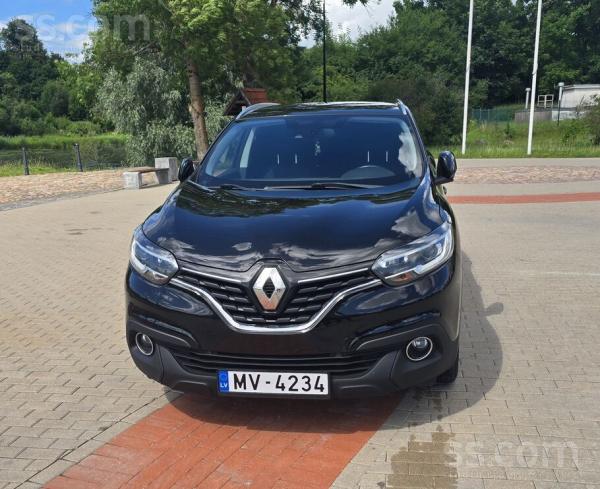 Черный Рено Kadjar 2017 в Бауска, объемом двигателя 1.60 л и пробегом 200 тыс. км за 11000 €, фото 2 на AUTOMOTO.COM.LV