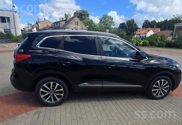 Черный Рено Kadjar 2017 в Бауска, объемом двигателя 1.60 л и пробегом 200 тыс. км за 11000 €, фото 3 на AUTOMOTO.COM.LV
