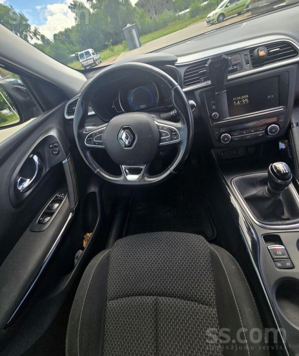 Черный Рено Kadjar 2017 в Бауска, объемом двигателя 1.60 л и пробегом 200 тыс. км за 11000 €, фото 5 на AUTOMOTO.COM.LV