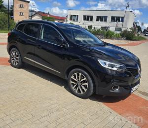 Black Renault Kadjar 2017 in Bauska, with an engine capacity of 1.60 L and mileage of 200 thousand km for 11000 €, photo 11 on AUTOMOTO.COM.LV