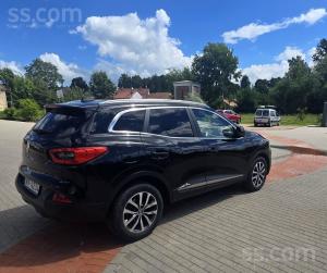 Black Renault Kadjar 2017 in Bauska, with an engine capacity of 1.60 L and mileage of 200 thousand km for 11000 €, photo 12 on AUTOMOTO.COM.LV