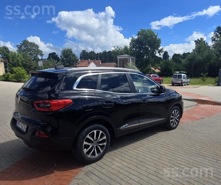 Black Renault Kadjar 2017 in Bauska, with an engine capacity of 1.60 L and mileage of 200 thousand km for 11000 €, photo 12 on AUTOMOTO.COM.LV