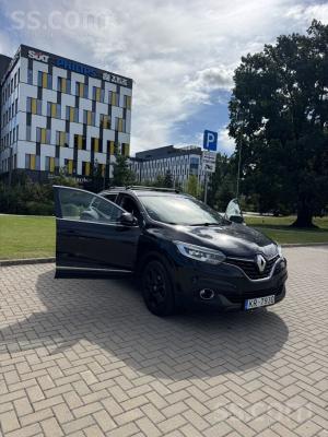 Melns Renault Kadjar 2017 Rīga, ar dzinēja tilpumu 1.50 L un nobraukumu 246 tūkst. km par 8500 €, foto 4 vietnē AUTOMOTO.COM.LV