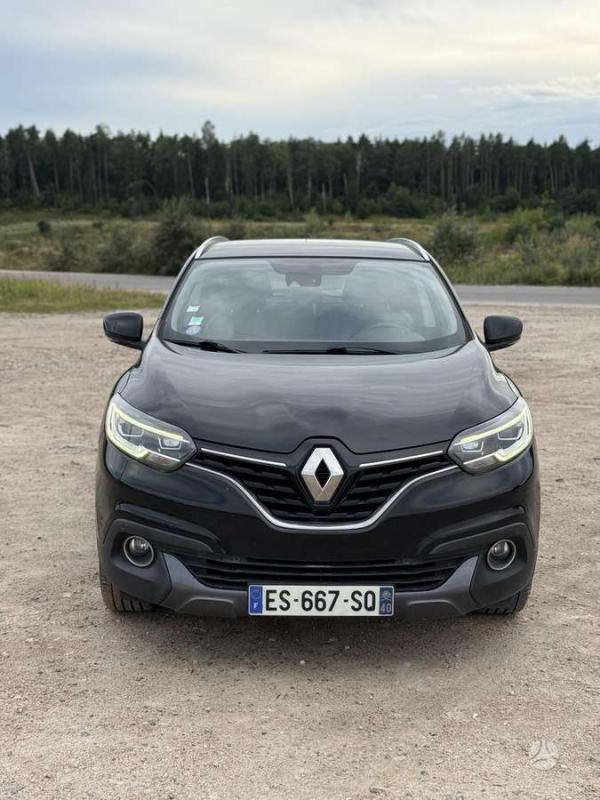 Black Renault Kadjar 2017 in Vilnius, with an engine capacity of 1.20 L and mileage of 107 thousand km for 6700 €, photo 3 on AUTOMOTO.COM.LV
