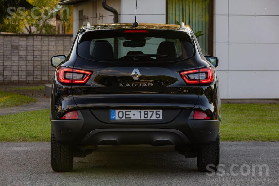 Melns Renault Kadjar 2018 Jelgava, ar dzinēja tilpumu 1.20 L un nobraukumu 0 tūkst. km par 11450 €, foto 5 vietnē AUTOMOTO.COM.LV