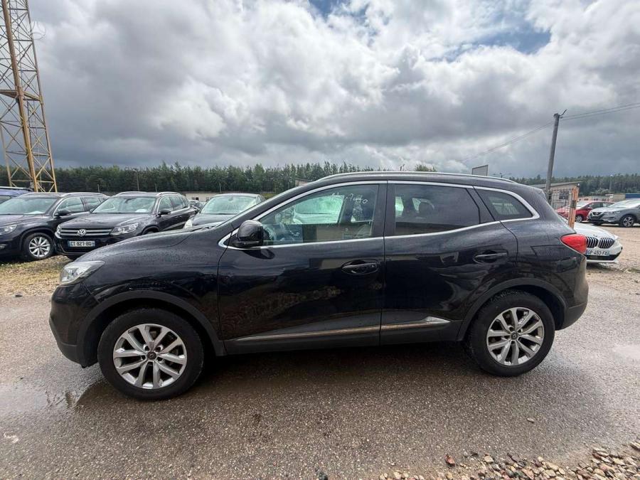 Black Renault Kadjar 2018 in Vilnius, with an engine capacity of 1.46 L and mileage of 221 thousand km for 8970 €, photo 6 on AUTOMOTO.COM.LV