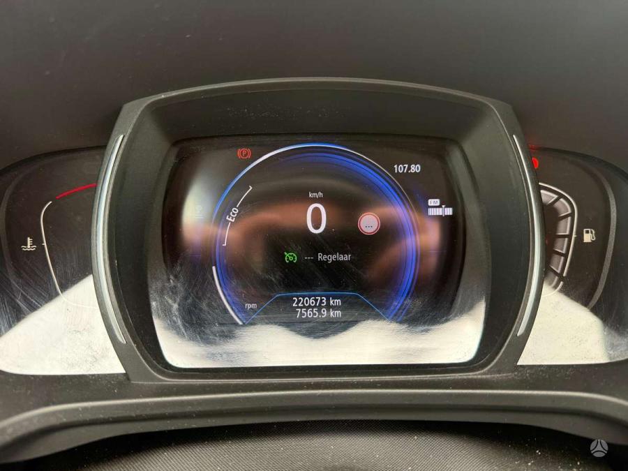 Black Renault Kadjar 2018 in Vilnius, with an engine capacity of 1.46 L and mileage of 221 thousand km for 8970 €, photo 14 on AUTOMOTO.COM.LV