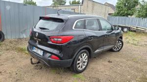 Black Renault Kadjar 2018 in Taurage, with an engine capacity of 1.46 L and mileage of 211 thousand km for 7900 €, photo 6 on AUTOMOTO.COM.LV