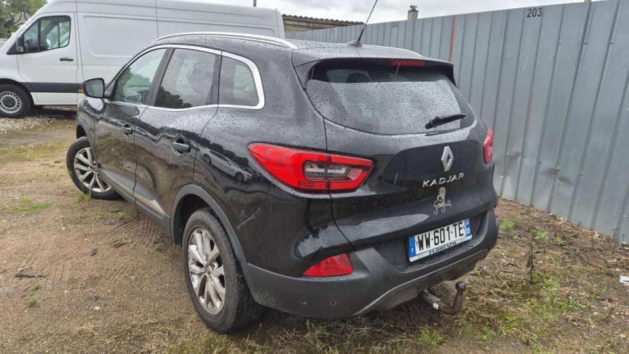 Black Renault Kadjar 2018 in Taurage, with an engine capacity of 1.46 L and mileage of 211 thousand km for 7900 €, photo 13 on AUTOMOTO.COM.LV