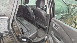 Black Renault Kadjar 2018 in Taurage, with an engine capacity of 1.46 L and mileage of 211 thousand km for 7900 €, photo 15 on AUTOMOTO.COM.LV