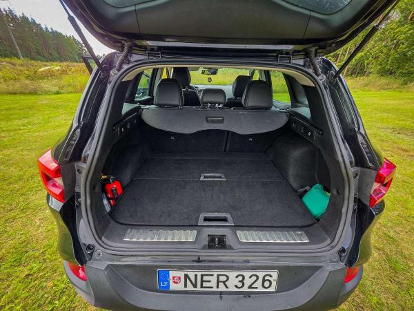 Black Renault Kadjar 2018 in Jonava, with an engine capacity of 1.20 L and mileage of 108 thousand km for 10500 €, photo 10 on AUTOMOTO.COM.LV