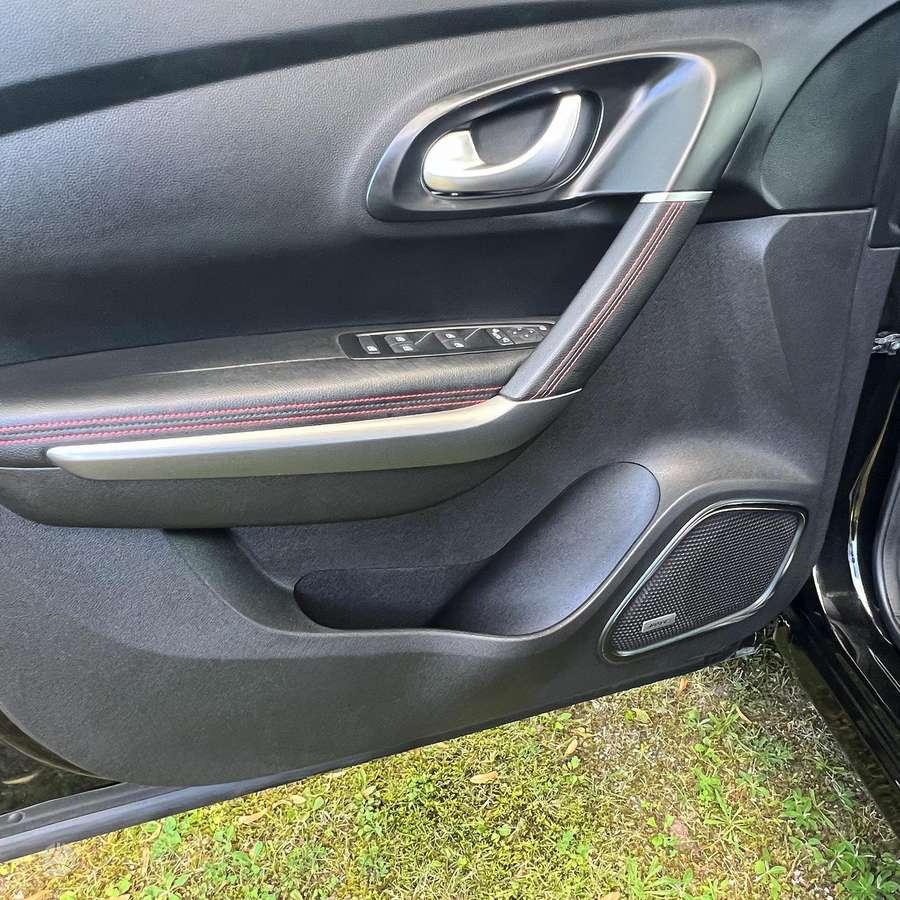 Melns Renault Kadjar 2019 Tauragė, ar dzinēja tilpumu 1.30 L un nobraukumu 189 tūkst. km par 9499 €, foto 14 vietnē AUTOMOTO.COM.LV