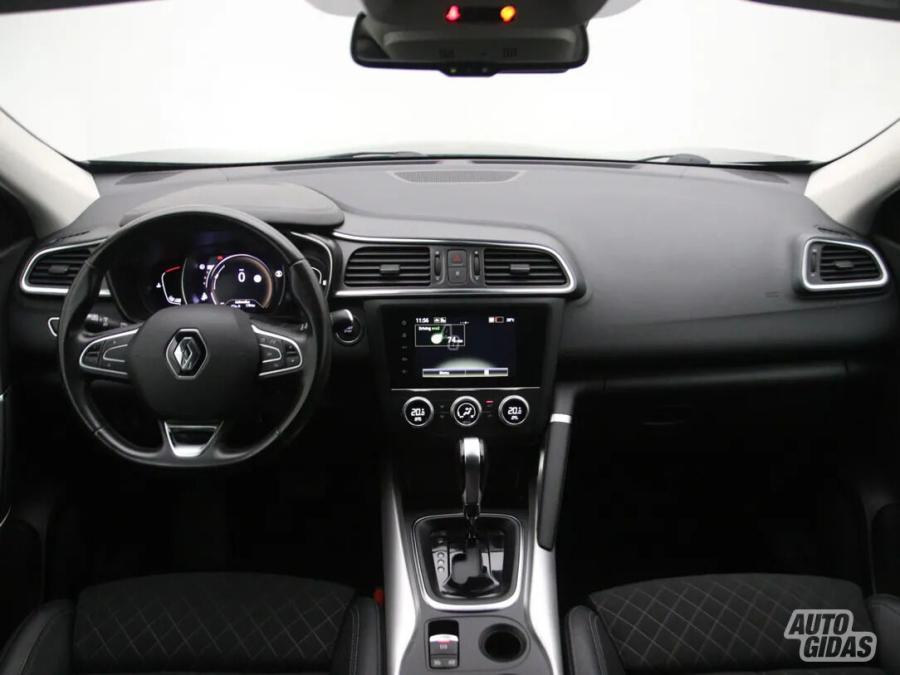 Black Renault Kadjar 2020 in Vilnius, with an engine capacity of 1.30 L and mileage of 108 thousand km for 14999 €, photo 3 on AUTOMOTO.COM.LV
