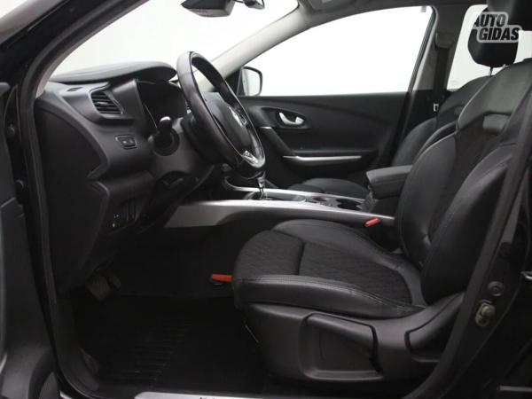 Black Renault Kadjar 2020 in Vilnius, with an engine capacity of 1.30 L and mileage of 108 thousand km for 14999 €, photo 4 on AUTOMOTO.COM.LV