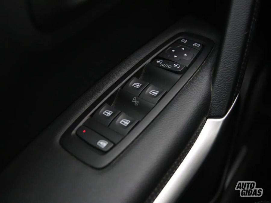 Black Renault Kadjar 2020 in Vilnius, with an engine capacity of 1.30 L and mileage of 108 thousand km for 14999 €, photo 27 on AUTOMOTO.COM.LV