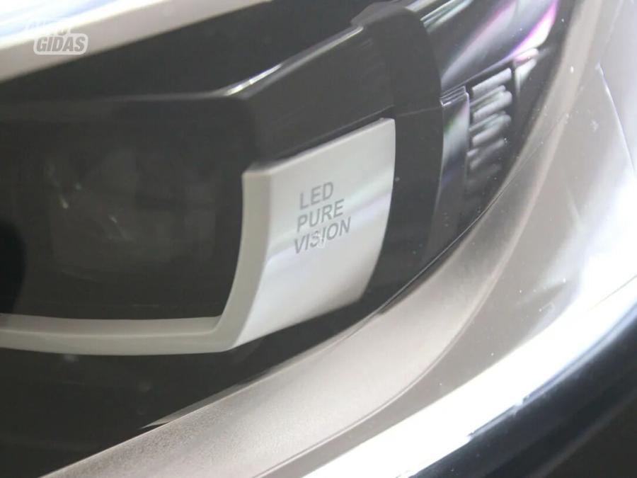 Black Renault Kadjar 2020 in Vilnius, with an engine capacity of 1.30 L and mileage of 108 thousand km for 14999 €, photo 30 on AUTOMOTO.COM.LV