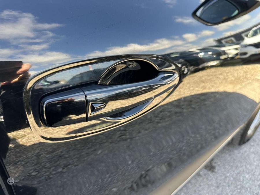 Black Renault Kadjar 2020 in Vilnius, with an engine capacity of 1.46 L and mileage of 174 thousand km for 11494 €, photo 9 on AUTOMOTO.COM.LV