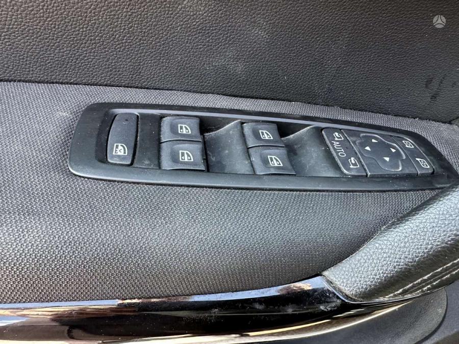 Black Renault Kadjar 2020 in Vilnius, with an engine capacity of 1.46 L and mileage of 174 thousand km for 11494 €, photo 12 on AUTOMOTO.COM.LV