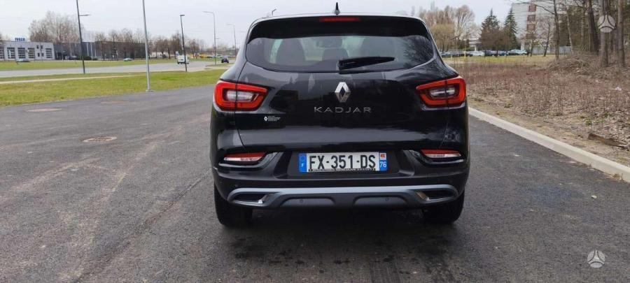 Black Renault Kadjar 2021 in Kaunas, with an engine capacity of 1.46 L and mileage of 180 thousand km for 14460 €, photo 8 on AUTOMOTO.COM.LV
