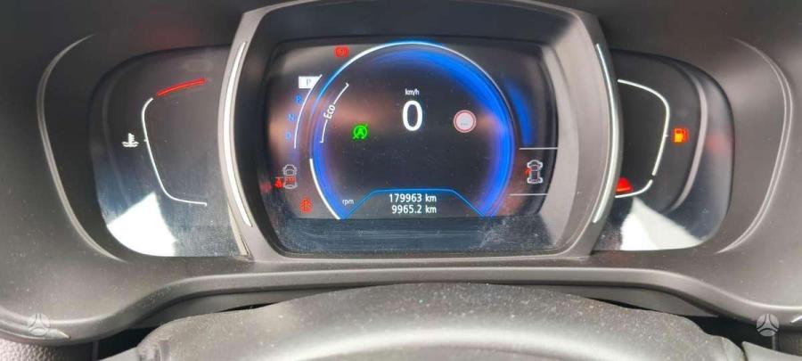 Black Renault Kadjar 2021 in Kaunas, with an engine capacity of 1.46 L and mileage of 180 thousand km for 14460 €, photo 11 on AUTOMOTO.COM.LV