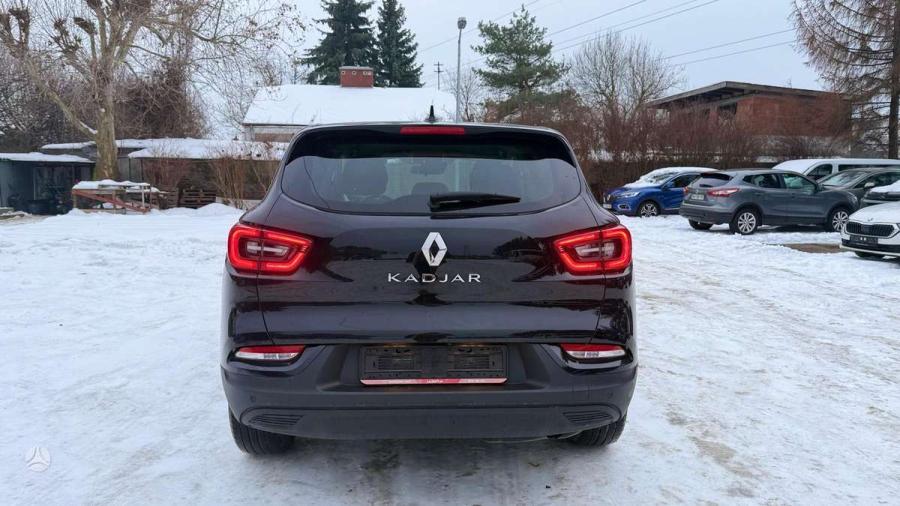 Black Renault Kadjar 2022 in Kaunas, with an engine capacity of 1.46 L and mileage of 160 thousand km for 14157 €, photo 9 on AUTOMOTO.COM.LV