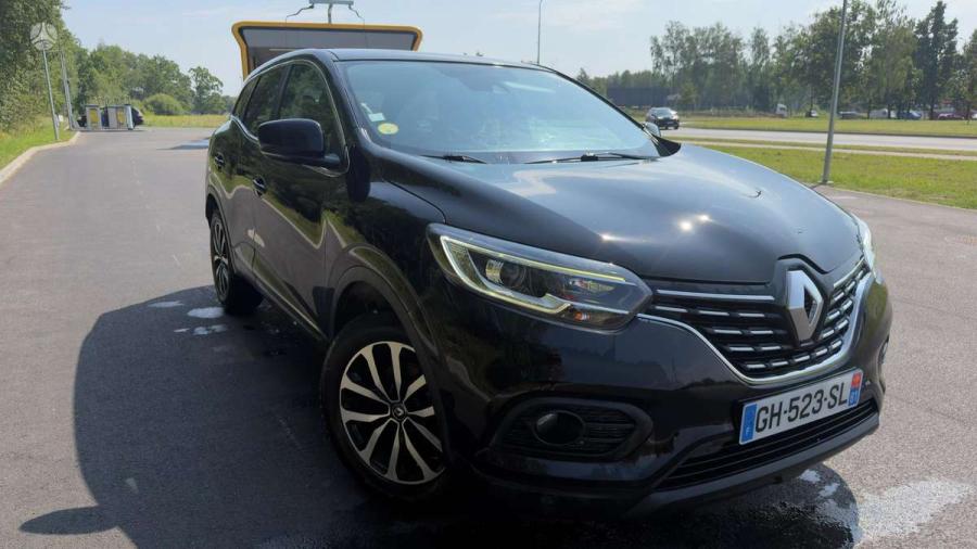 Black Renault Kadjar 2022 in Kaunas, with an engine capacity of 1.46 L and mileage of 184 thousand km for 11950 €, photo 3 on AUTOMOTO.COM.LV