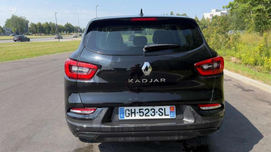 Black Renault Kadjar 2022 in Kaunas, with an engine capacity of 1.46 L and mileage of 184 thousand km for 11950 €, photo 9 on AUTOMOTO.COM.LV