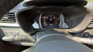Black Renault Kadjar 2022 in Kaunas, with an engine capacity of 1.46 L and mileage of 184 thousand km for 11950 €, photo 12 on AUTOMOTO.COM.LV