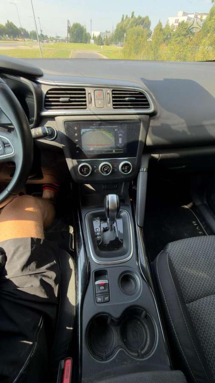 Black Renault Kadjar 2022 in Kaunas, with an engine capacity of 1.46 L and mileage of 184 thousand km for 11950 €, photo 13 on AUTOMOTO.COM.LV
