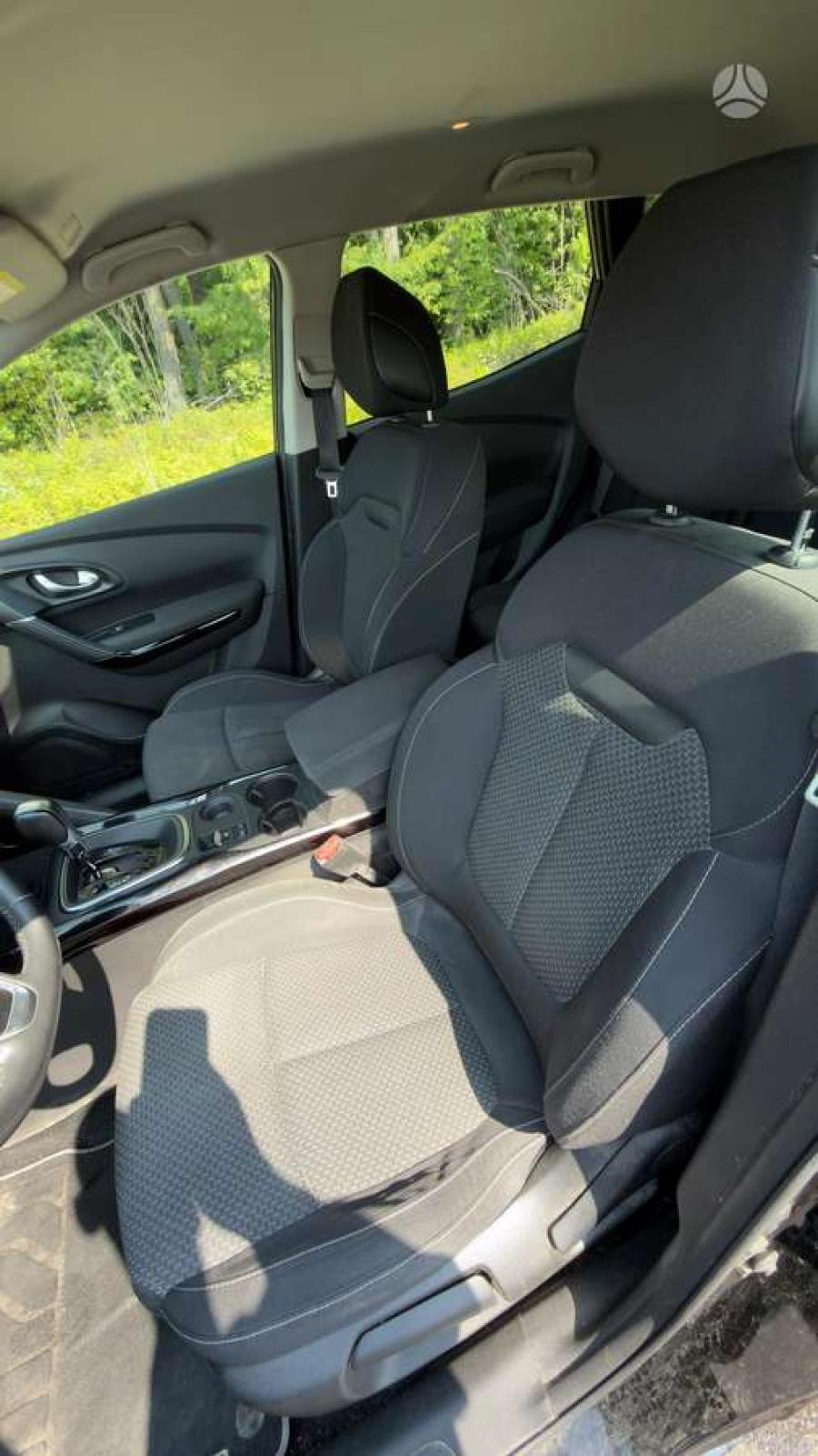 Black Renault Kadjar 2022 in Kaunas, with an engine capacity of 1.46 L and mileage of 184 thousand km for 11950 €, photo 16 on AUTOMOTO.COM.LV