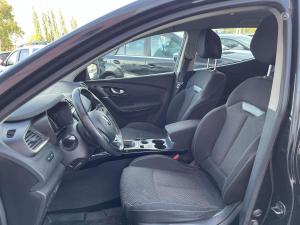 Black Renault Kadjar 2022 in Taurage, with an engine capacity of 1.46 L and mileage of 215 thousand km for 11300 €, photo 12 on AUTOMOTO.COM.LV