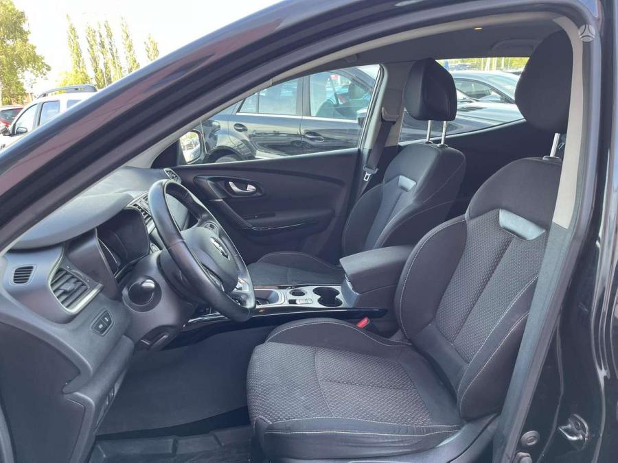 Black Renault Kadjar 2022 in Taurage, with an engine capacity of 1.46 L and mileage of 215 thousand km for 11300 €, photo 12 on AUTOMOTO.COM.LV