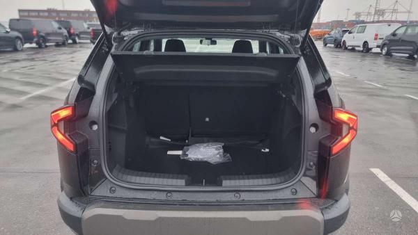 Melns Renault Kadjar 2026 Plungė, ar dzinēja tilpumu 1.30 L un nobraukumu 10 tūkst. km par 16900 €, foto 7 vietnē AUTOMOTO.COM.LV