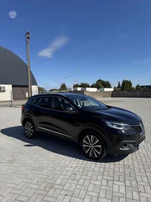 Melns Renault Kadjar 2015 Tauragė, ar dzinēja tilpumu 1.20 L un nobraukumu 149 tūkst. km par 7200 €, foto 4 vietnē AUTOMOTO.COM.LV