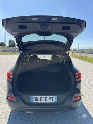 Melns Renault Kadjar 2015 Tauragė, ar dzinēja tilpumu 1.20 L un nobraukumu 149 tūkst. km par 7200 €, foto 12 vietnē AUTOMOTO.COM.LV