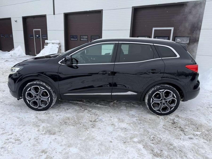 Black Renault Kadjar 2016 in Utena, with an engine capacity of 1.20 L and mileage of 160 thousand km for 7500 €, photo 5 on AUTOMOTO.COM.LV