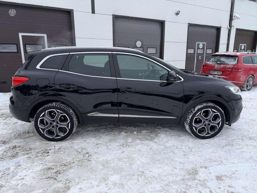 Black Renault Kadjar 2016 in Utena, with an engine capacity of 1.20 L and mileage of 160 thousand km for 7500 €, photo 6 on AUTOMOTO.COM.LV