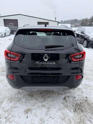 Black Renault Kadjar 2016 in Utena, with an engine capacity of 1.20 L and mileage of 160 thousand km for 7500 €, photo 8 on AUTOMOTO.COM.LV